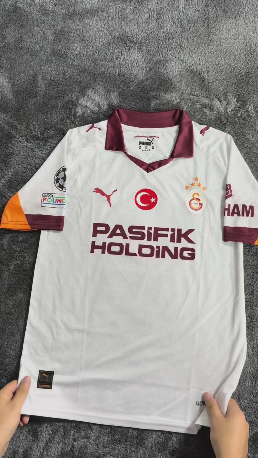 Galatasaray 2026 Beyaz Forma ( PROFOSYONEL KALİTE ) – Forma Bahçesi